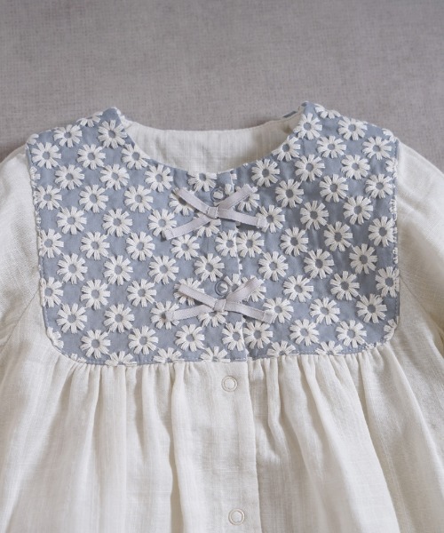 Hoppetta（ホッペッタ）の「【Hoppetta】flower刺繍ヨーク2wayドレス 50-70cm（ロンパース）」 - WEAR