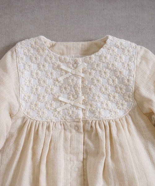 Hoppetta（ホッペッタ）の「【Hoppetta】flower刺繍ヨーク2wayドレス 50-70cm（ロンパース）」 - WEAR