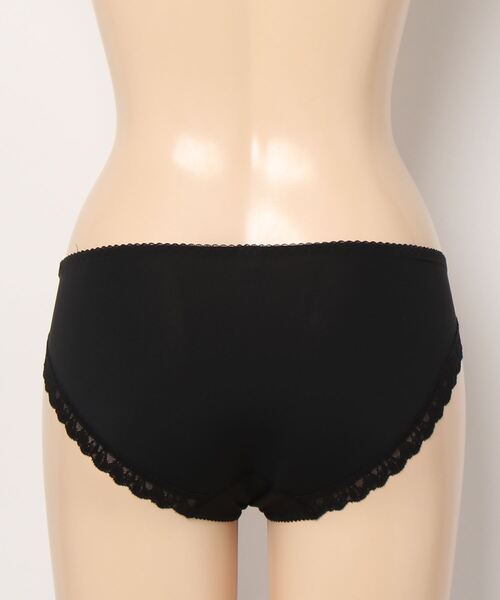 Triumph（トリンプ）の「天使のブラ(R) 魔法のハリ感586 レギュラーショーツ TR586 Hikini（ショーツ）」 - WEAR