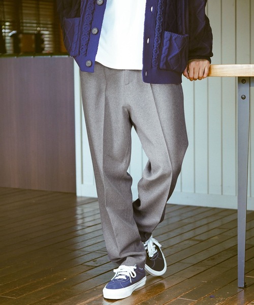 BAYFLOW（ベイフロー）の「WEB限定 ポリテーパードパンツ（その他パンツ）」 - WEAR