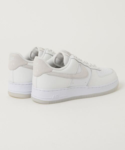 NIKE（ナイキ）の「NIKE AIR FORCE 1 07 LV8 FN5832-100（スニーカー）」 - WEAR