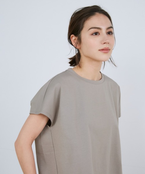 INED（イネド）の「ボックスシルエットカットソー（Tシャツ/カットソー）」 - WEAR