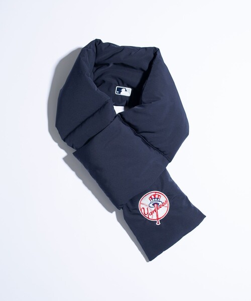 FREAK'S STORE（フリークスストア）の「MLB/エムエルビー 別注 MLB New York Yankees PADDING MUFFLER（マフラー）」 - WEAR
