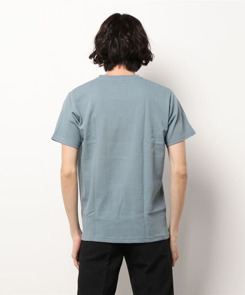 AZUL by moussy（アズールバイマウジー）の「POPCORN JACQUARD V/N TEE/ポップコーンジャガードVネックT ...