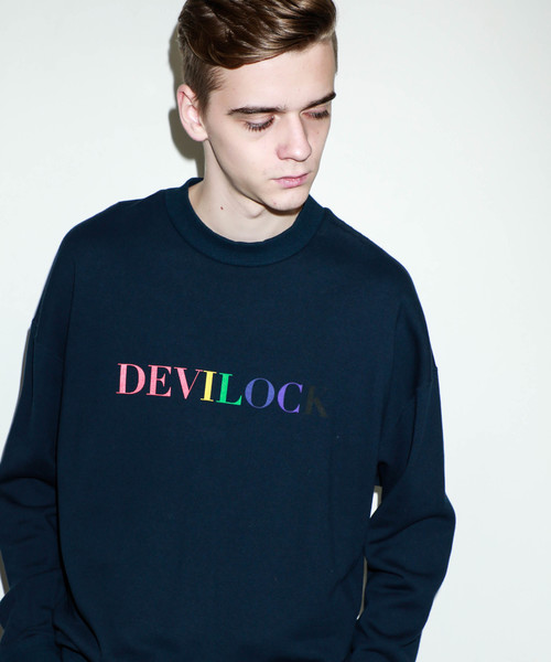 DEVILOCK（デビロック）の「【DEVILOCK】《別注》ビッグシルエット カラフル ロゴ プリント スウェット トレーナー（スウェット）」 - WEAR