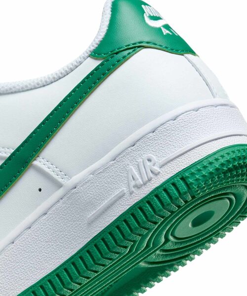 NIKE（ナイキ）の「ナイキ エア フォース 1 ジュニアシューズ / Nike Air Force 1 Big Kids' Shoes ...