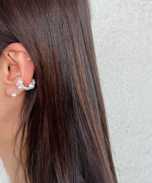 hugi（ハギ）の「CROSSING PEARL EAR CUFF/クロスパールイヤーカフ（イヤーカフ）」 - WEAR