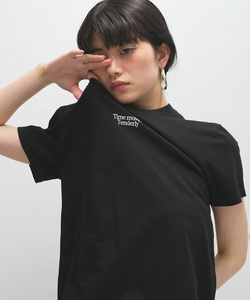 ADAM ET ROPE'（アダムエロペ）の「INNOCENCEエンブロイダリーTee（Tシャツ/カットソー）」 - WEAR