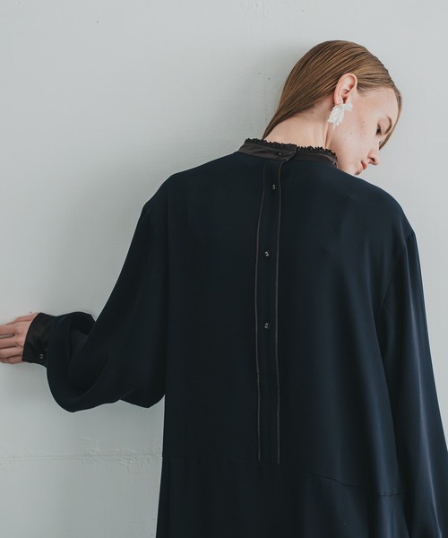 WHYTO.（ホワイト）の「「WHYTO. / ホワイト」スタンドフリルカラーAラインワンピース（ワンピース）」 - WEAR