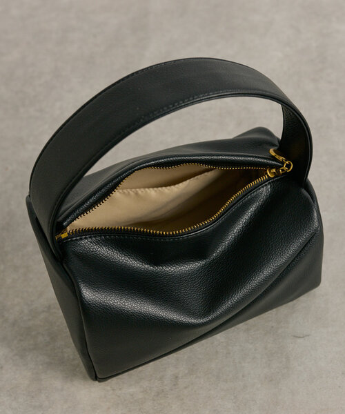 cache cache（カシュ カシュ）の「【cache cache(カシュカシュ)】アシメトリーワンハンドルバッグ（ハンドバッグ）」 - WEAR