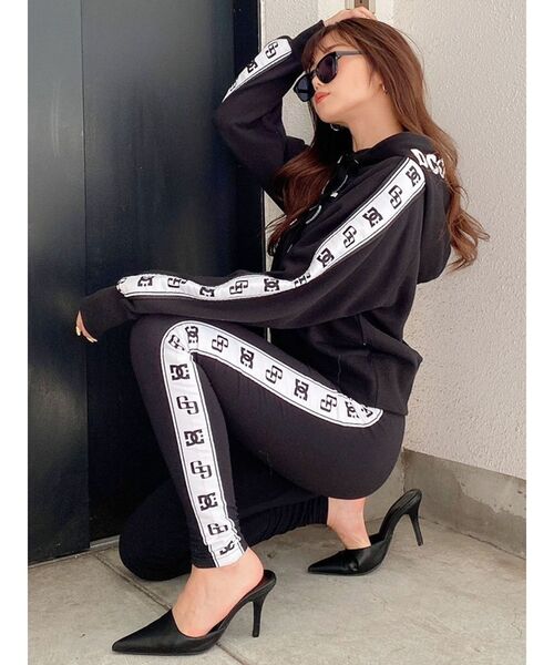 GYDA（ジェイダ）の「【WEB限定】GYDA×DC GG STAR LOGOラインショートパーカー（Tシャツ/カットソー）」 - WEAR