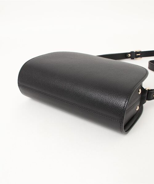 A.P.C.（アーペーセー）の「SAC DEMI-LUNE 21A（ショルダーバッグ）」 - WEAR