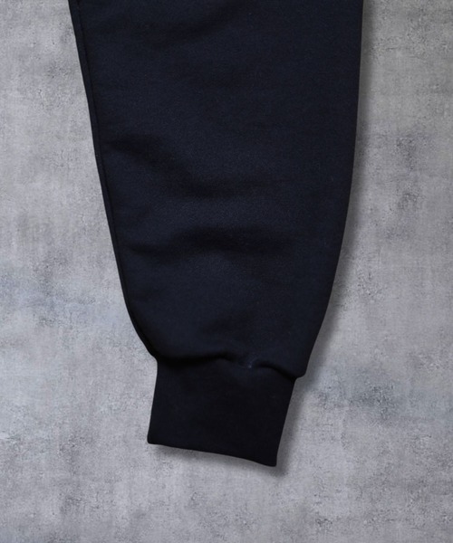 ATMARK（アットマーク）の「《フリーサイズ / UNISEX 》ATMARKフューチャーロゴ ハーフジップ（スウェット）」 - WEAR