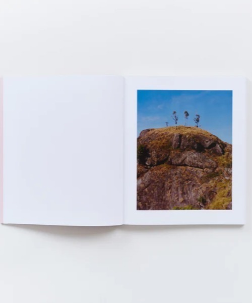 seya.（セヤ）の「ACHCHA PHOTO BOOK（本）」 - WEAR