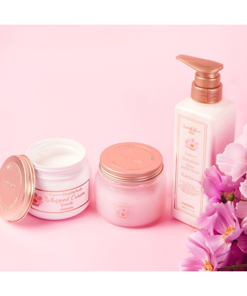 FERNANDA（フェルナンダ）の「【数量限定】フレグランスプレミアムボディソープ（ピンクコスモス）/Fragrance Premium Body Soap (Pink Cosmos)（石鹸 ...