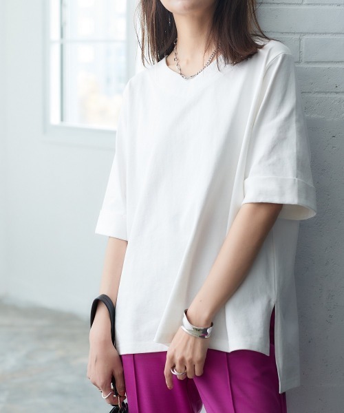 nissen（ニッセン）の「綿100％バスク折り返し袖Vネックトップス（Tシャツ/カットソー）」 - WEAR