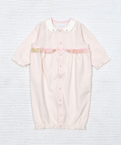 fillot de bebe reduction（フィヨデュベベルダクティオン）の「シフォン花プリントレーシーフリル2WAYオール(50~75cm)（ロンパース）」 - WEAR