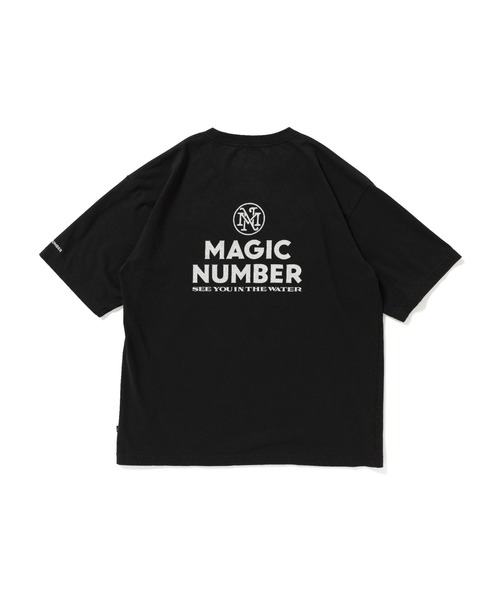 MAGIC NUMBER（マジック ナンバー）の「【MAGIC NUMBER】STOCK LOGO US COTTON S/S T-SHIRT（Tシャツ/カットソー）」 - WEAR