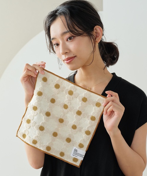 Wpc.（ダブリュピーシー）の「Wpc. Patterns ハンカチ スタンダード（ハンカチ/ハンドタオル）」 - WEAR