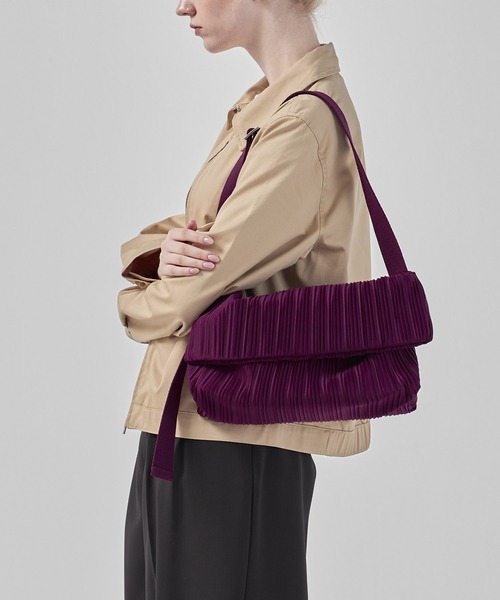 BLUEORB（ブルーオーブ）の「Foldover Bag フォールドバッグ ショルダーバッグ プリーツバッグ（ショルダーバッグ）」 - WEAR