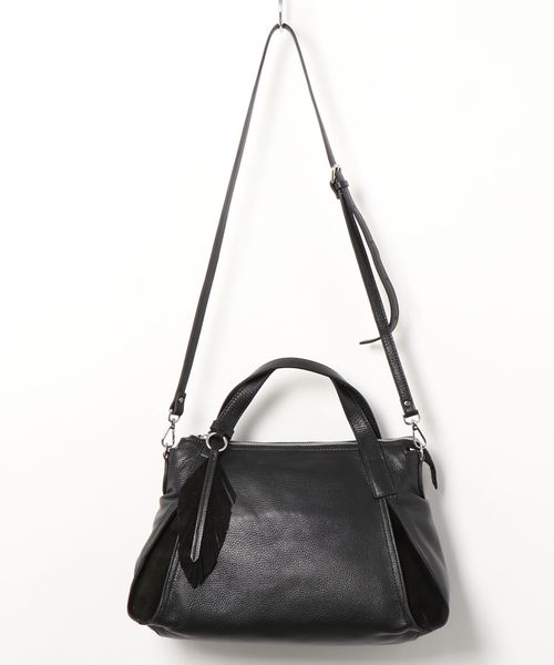 INNUE（イヌエ）の「【INNUE】バッグ（ショルダーバッグ）」 - WEAR