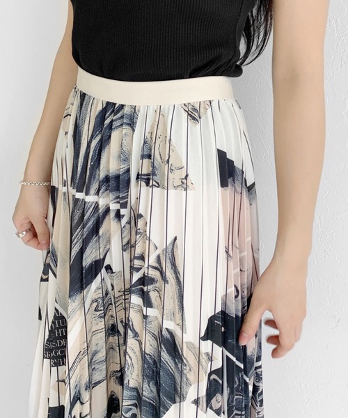 LVEU.（ラブユ.）の「Art pattern pleated skirt / アート柄プリーツスカート（スカート）」 - WEAR