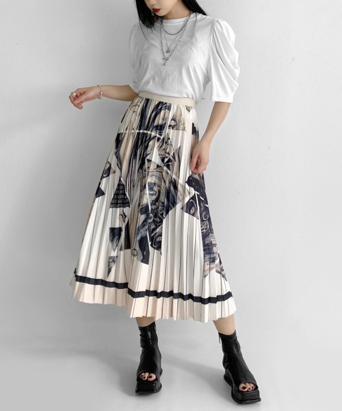 LVEU.（ラブユ.）の「Art pattern pleated skirt / アート柄プリーツスカート（スカート）」 - WEAR