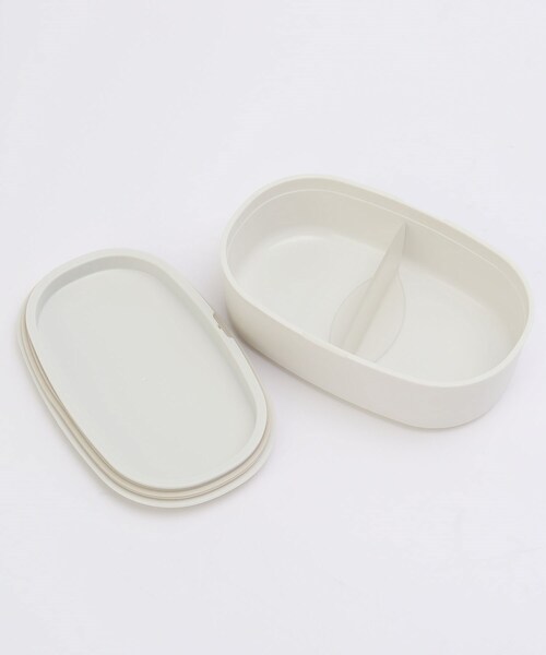 212 KITCHEN STORE（トゥワントゥキッチンストア）の「ansio oval ランチボックス 500ml WH（お弁当箱）」 - WEAR