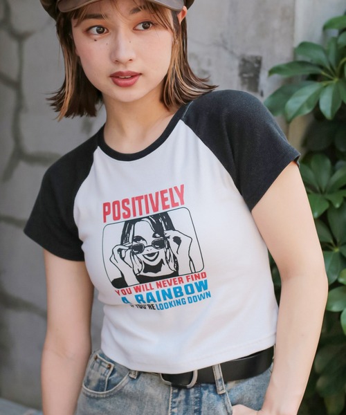 SPINNS（スピンズ）の「パウダー加工 ショート丈半袖ラグランカットソー/GIRL（Tシャツ/カットソー）」 - WEAR