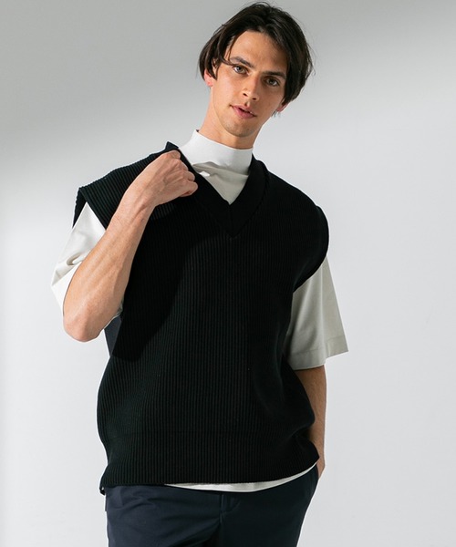 UNITED TOKYO（ユナイテッドトウキョウ）の「バイカラーオーバーサイズニットベスト/ビックシルエット（ベスト）」 - WEAR