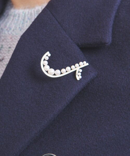 IRIS47（イリスフォーセブン）の「＜IRIS 47＞PHACELIA イミテーションパール ブローチ（ブローチ/コサージュ）」 - WEAR