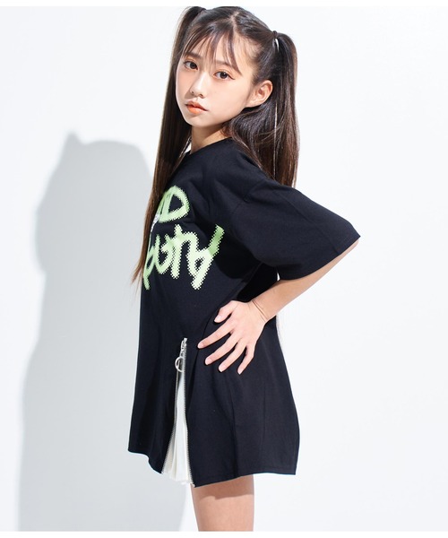 ANAP GiRL（アナップガール）の「ANAPR+S【リラスポ】グラフィティーロゴ前ZIPオーバーTシャ（Tシャツ/カットソー）」 - WEAR