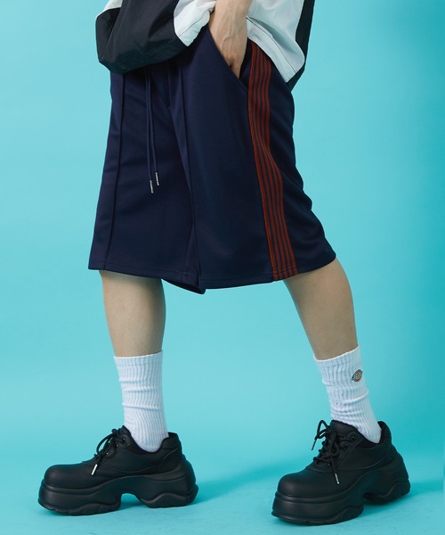 SIDEWAY STANCE（サイドウェイスタンス）の「【SIDEWAY STANCE】ライン ジャージ ハーフパンツ（その他パンツ）」 - WEAR