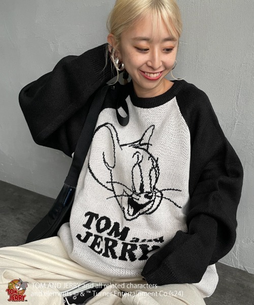 SEQUENZ（シークエンズ）の「【WEB限定】[SEQUENZ/シークエンズ] トムとジェリー 前後2WAY ジャガードラグランニット（ニット/セーター）」 - WEAR