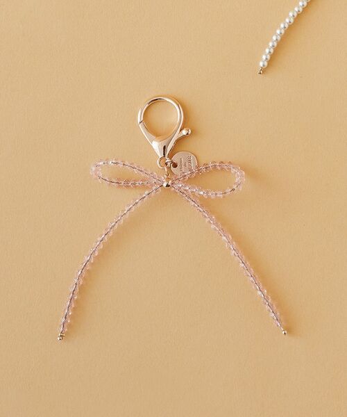 Maison de FLEUR（メゾンドフルール）の「スイングリボンチャーム（チャーム）」 - WEAR