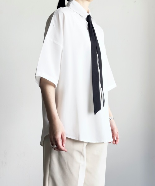 COMMON WARE（コモンウェアー）の「COMMONWARE:ポリストレッチネクタイシャツS/S（シャツ/ブラウス）」 - WEAR