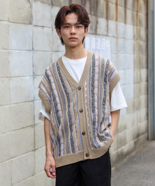 SPINNS（スピンズ）の「【ユーズドライク】3D 多色柄ベスト（ベスト）」 - WEAR