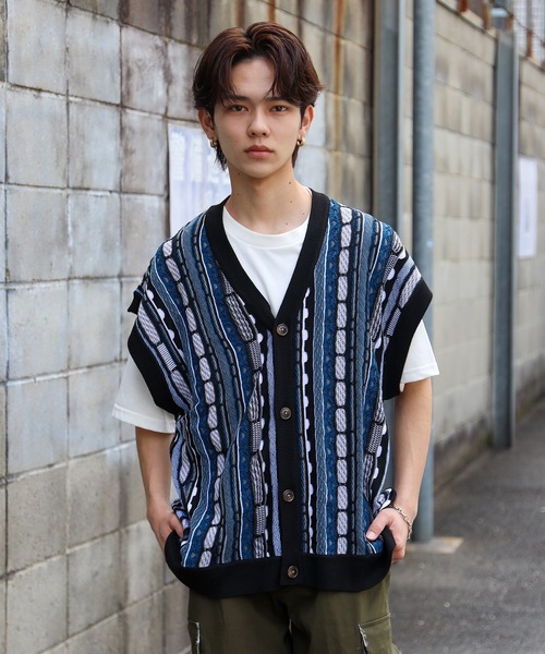 SPINNS（スピンズ）の「【ユーズドライク】3D 多色柄ベスト（ベスト）」 - WEAR