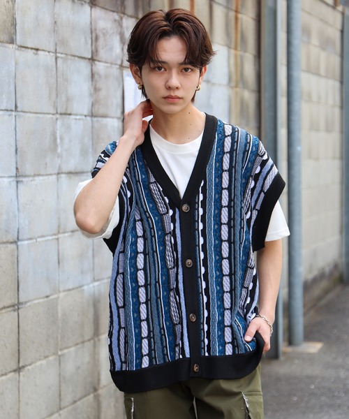 SPINNS（スピンズ）の「【ユーズドライク】3D 多色柄ベスト（ベスト）」 - WEAR