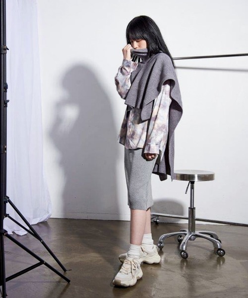 Y/lim（イリム）の「Y/lim ネックウォーマーケープベスト（ベスト）」 - WEAR