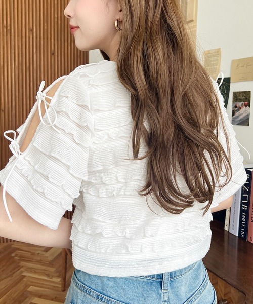 moment+（モーメントプラス）の「カットフリル袖リボン半袖カットソー（Tシャツ/カットソー）」 - WEAR