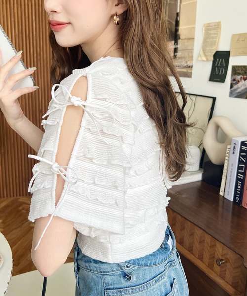 moment+（モーメントプラス）の「カットフリル袖リボン半袖カットソー（Tシャツ/カットソー）」 - WEAR