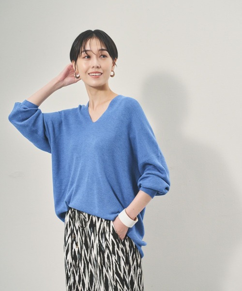 Elura（エルーラ）の「【人気NO.1！2024A/W登場！】抜け感Vネックニット／133673（ニット/セーター）」 - WEAR