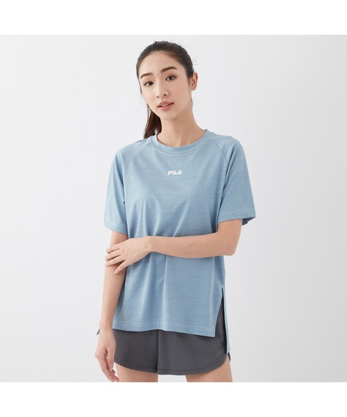 FILA（フィラ）の「FILA/フィラ 水陸両用 半袖 ブランド ロゴ ストレッチ 吸水速乾 UVカット 軽量 ラッシュガード クルーネック Tシャツ（Tシャツ/カットソー）」 - WEAR