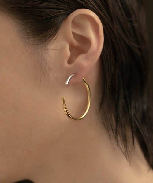 novice（ノーヴィス）の「【novice】Bicolor Linear Hoop Pierce（ピアス（両耳用））」 - WEAR