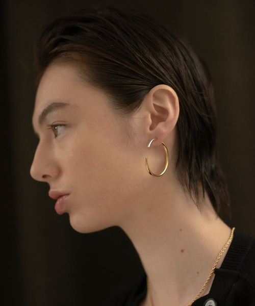 novice（ノーヴィス）の「【novice】Bicolor Linear Hoop Pierce（ピアス（両耳用））」 - WEAR