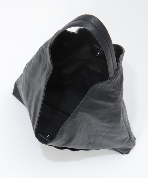 ikka（イッカ）の「PUソフトワンショルダーバッグ（ショルダーバッグ）」 - WEAR