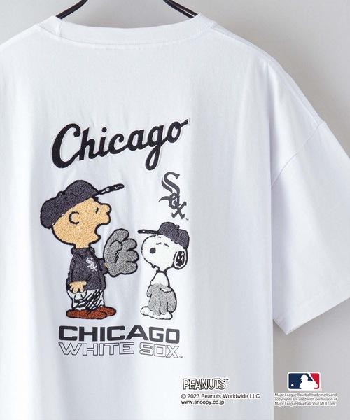 PEANUTS（ピーナッツ）の「【MLB ×PEANUTS /ピーナッツコラボ】スヌーピー 別注 ヘビーウェイト バックプリント 刺繍 ビッグシルエット Tシャツ ユニセックス メジャー（T ...
