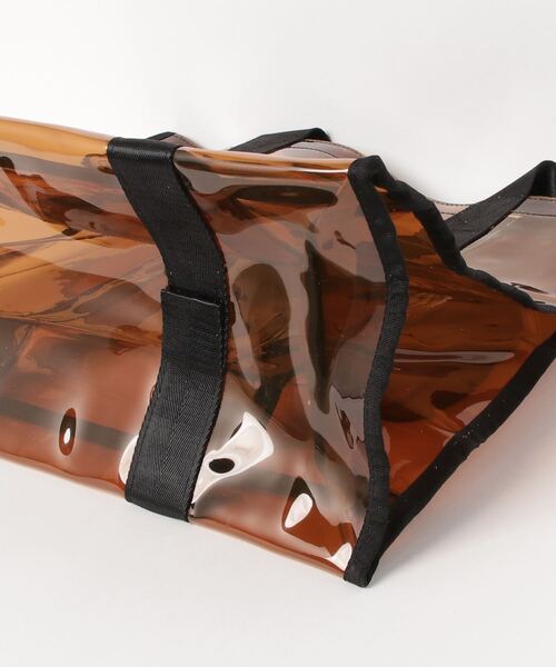 KiU（キウ）の「KiU/キウ PVC クリアバッグ ビッグトートバッグ ブラウン K334-912（トートバッグ）」 - WEAR