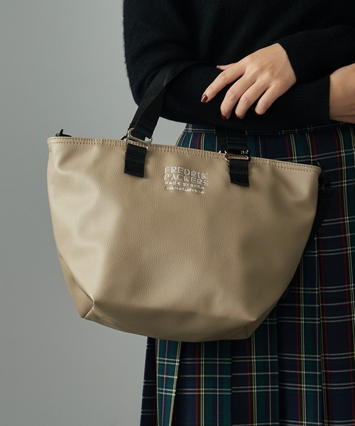 【セール】【FREDRIK PACKERS】EC限定商品 FAM TOTE ECO LEATHER WIDE（トートバッグ）｜FREDRIK ...